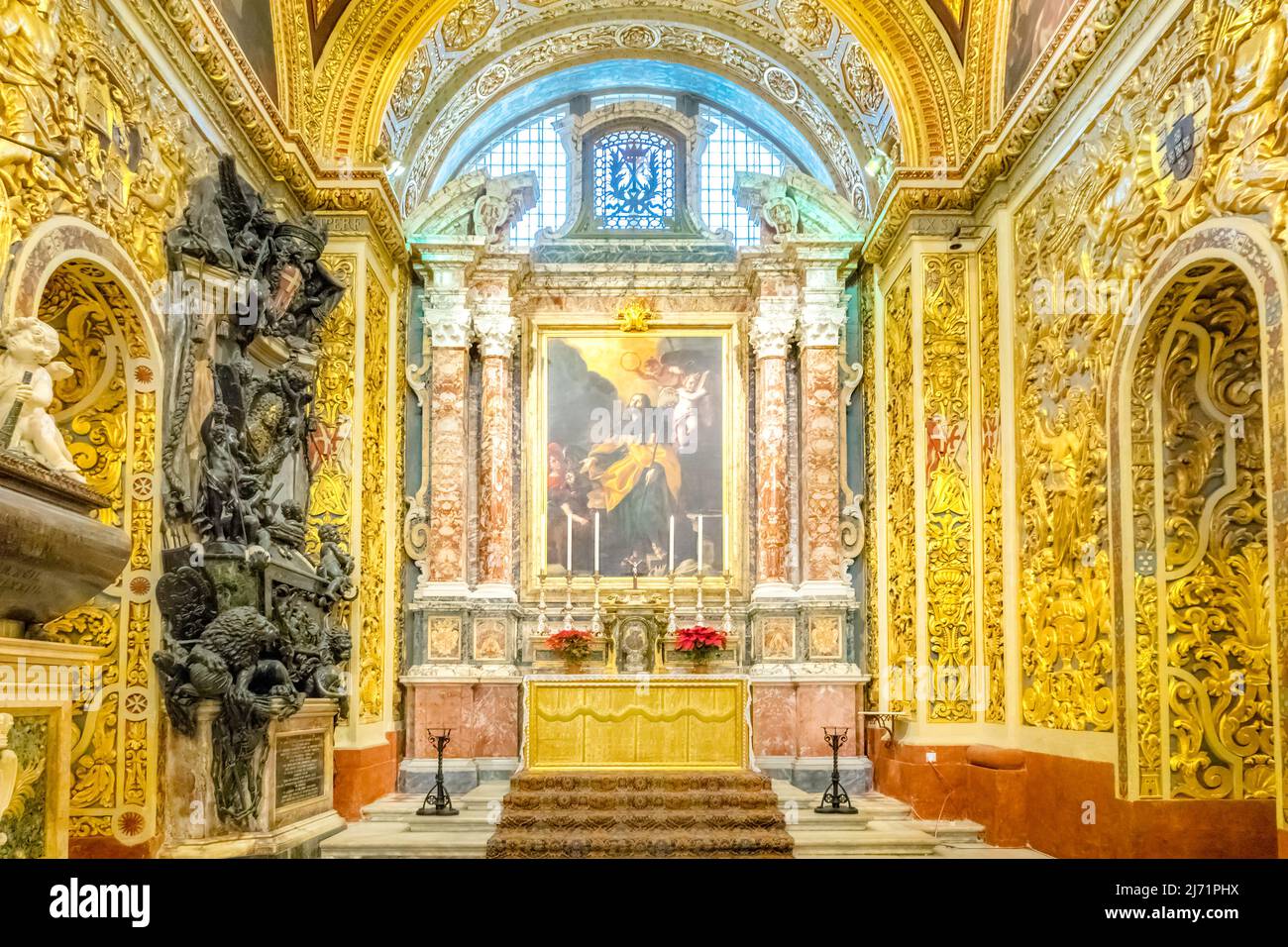 Side chapel in St John's Co-Cathedral in Valletta Malta Stock Photo - Alamy