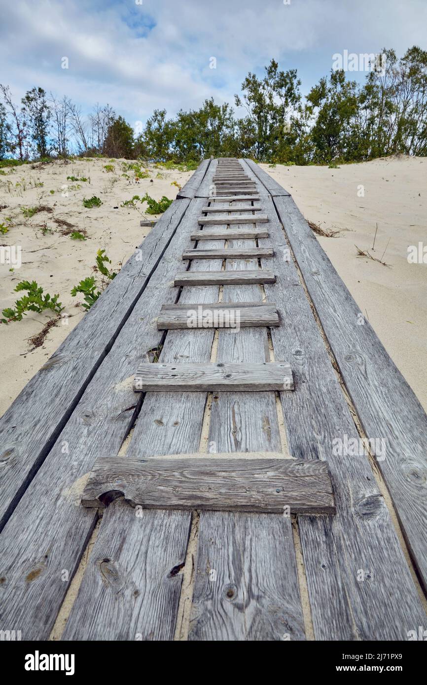 Pathway sand sand dune walkway hi-res stock photography and images - Alamy