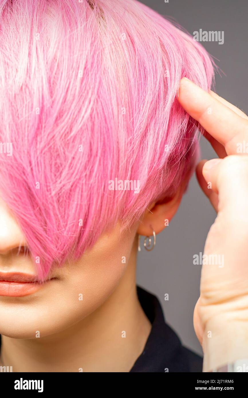 Dressing out comb hi-res stock photography and images - Alamy