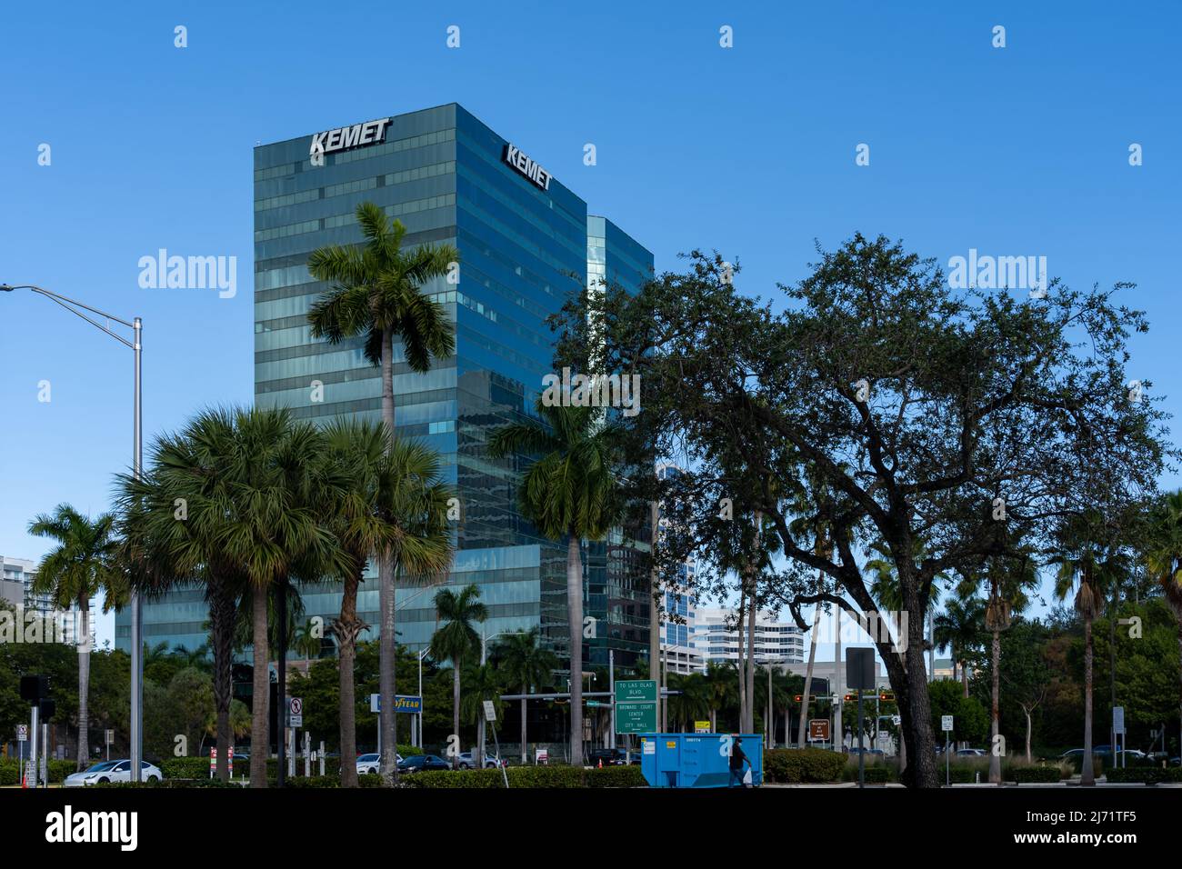 Multilayer capacitor hi-res stock photography and images - Alamy