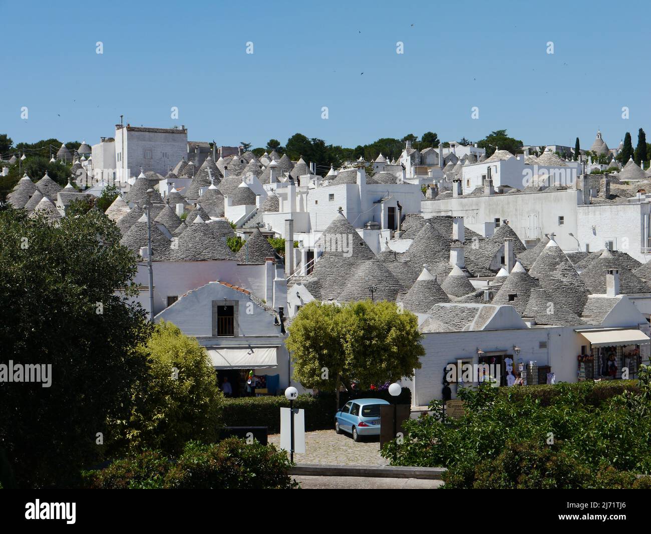 The town of Alberobello in the Apulia region of southern Italy Stock ...