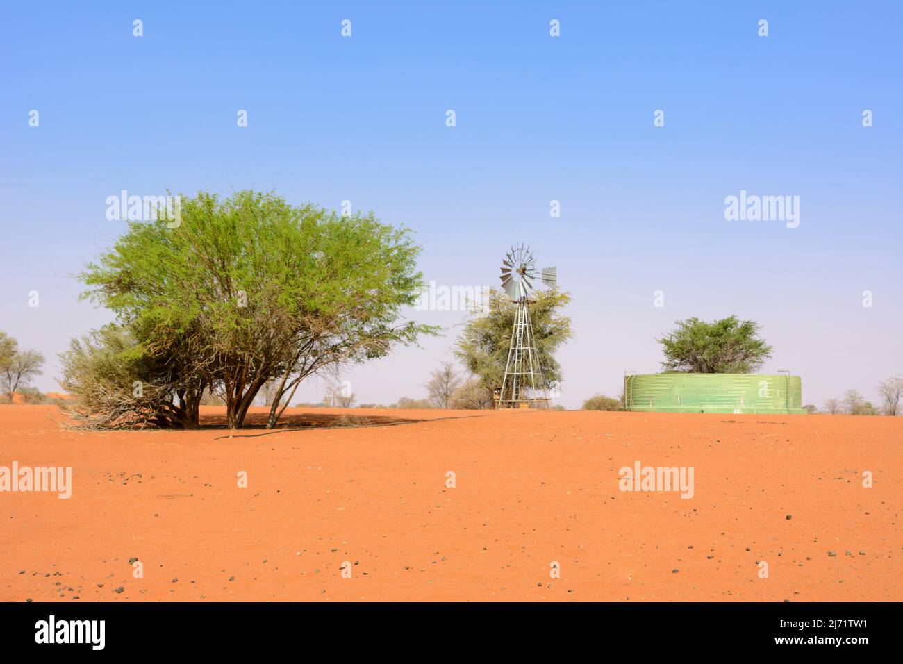 Wind turbine (windmill) and water storage tank for extracting ...