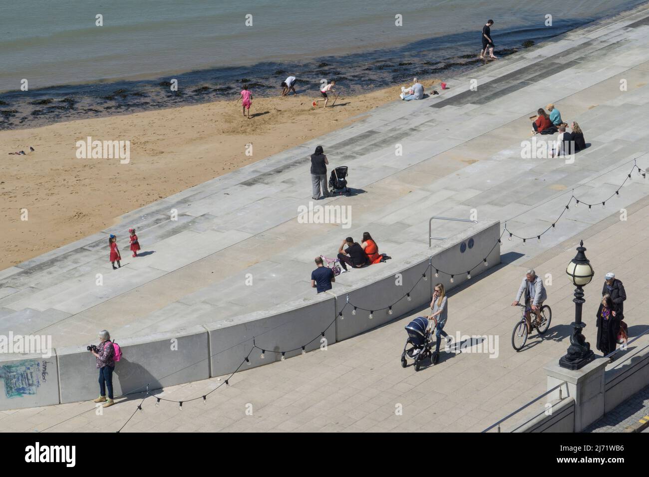 UK weather, Margate, Kent: A warm spell has started and the beach and ...