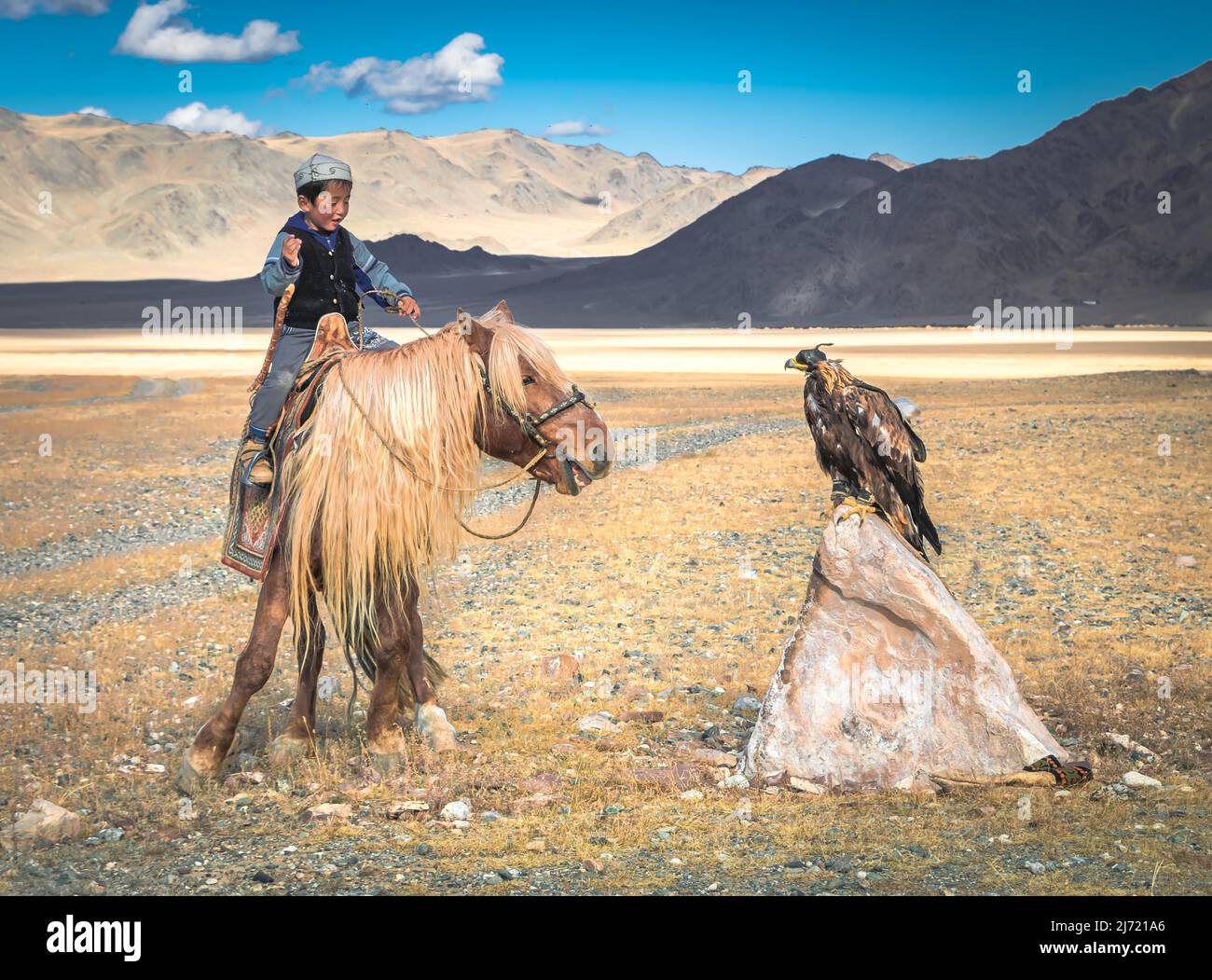 Traditional hunting practice hi-res stock photography and images - Alamy