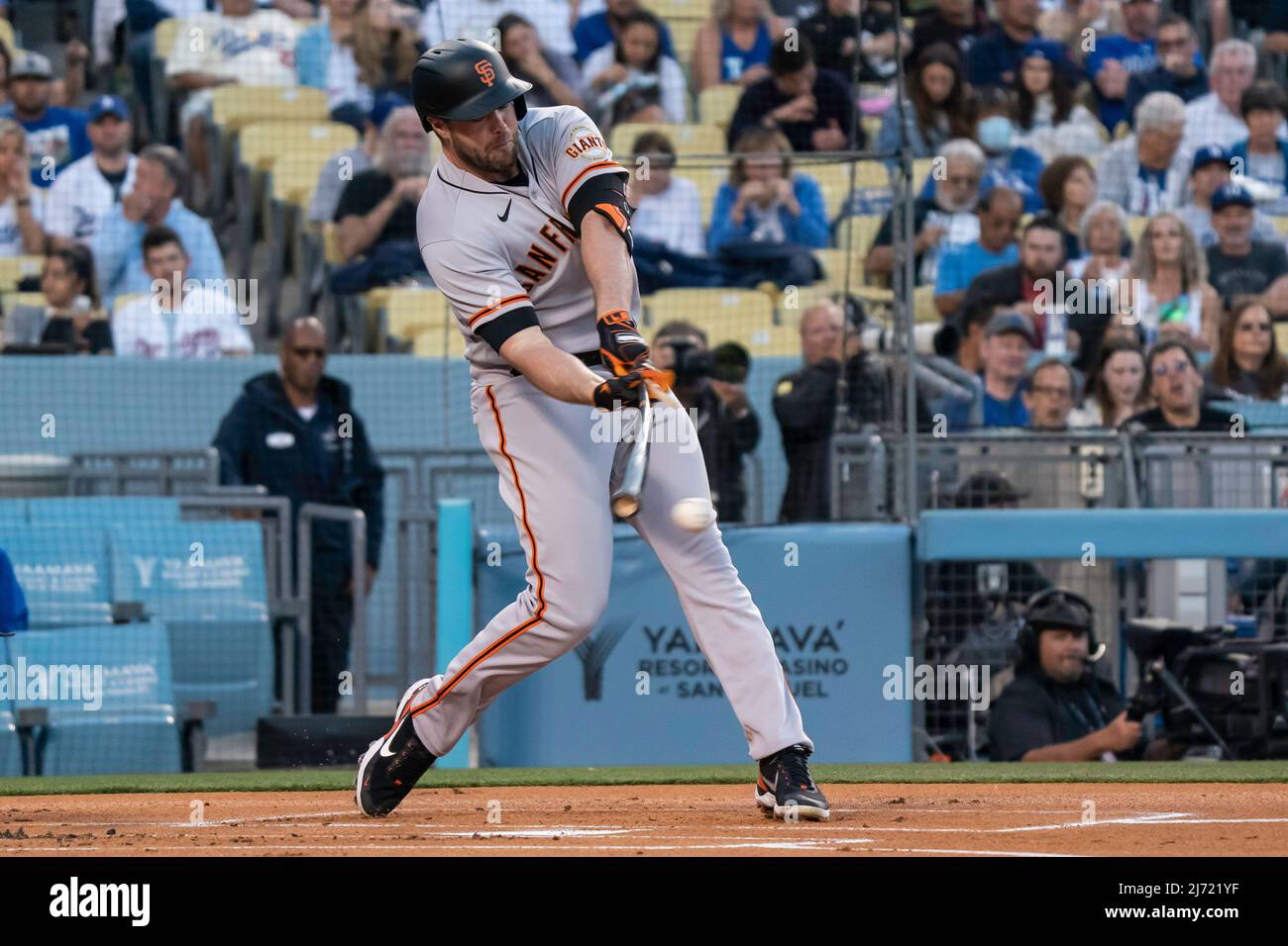San Francisco Giants left fielder Darin Ruf (33) bats during a MLB game ...