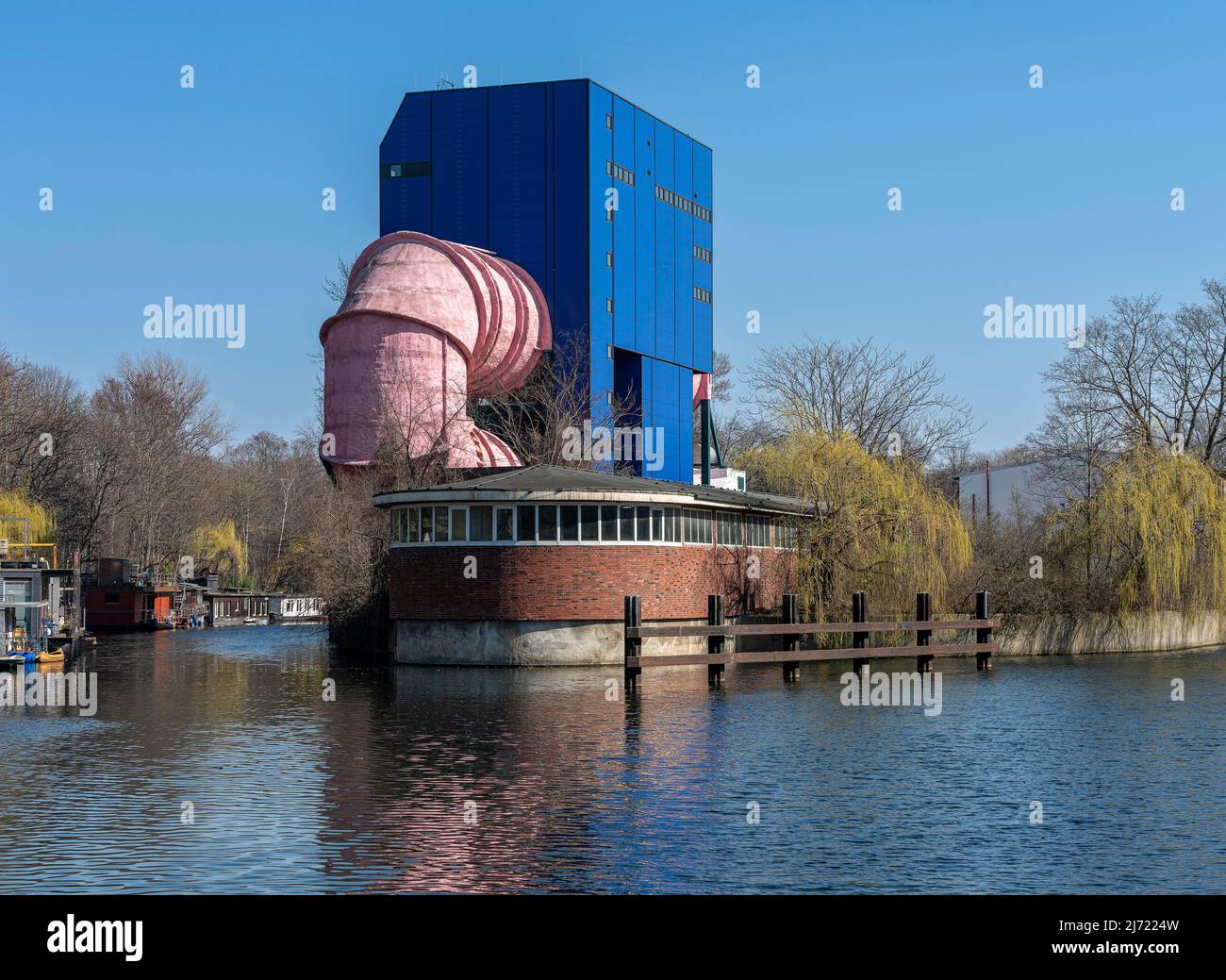 UT 2 Versuchsanstalt fuer Wasserbau und Schiffbau am Landwehrkanal ...