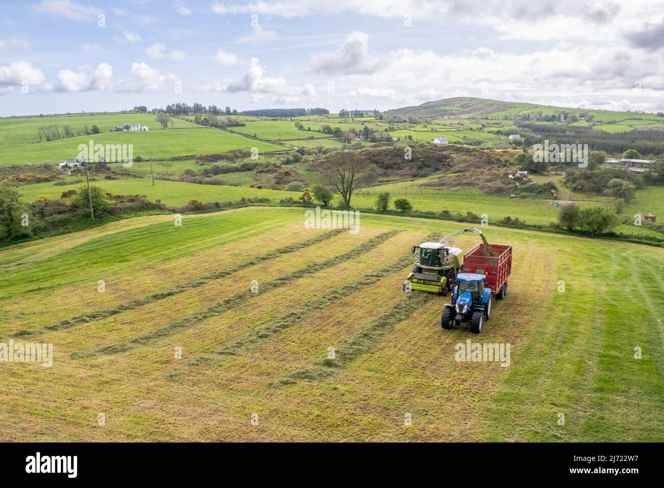 Drinagh, West Cork, Ireland. 5th May, 2022. Farmers are making the most ...
