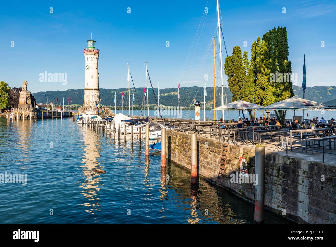 Biergarten am Hafen, Bayerischer Loewe, Leuchtturm, Boote, Lindau ...