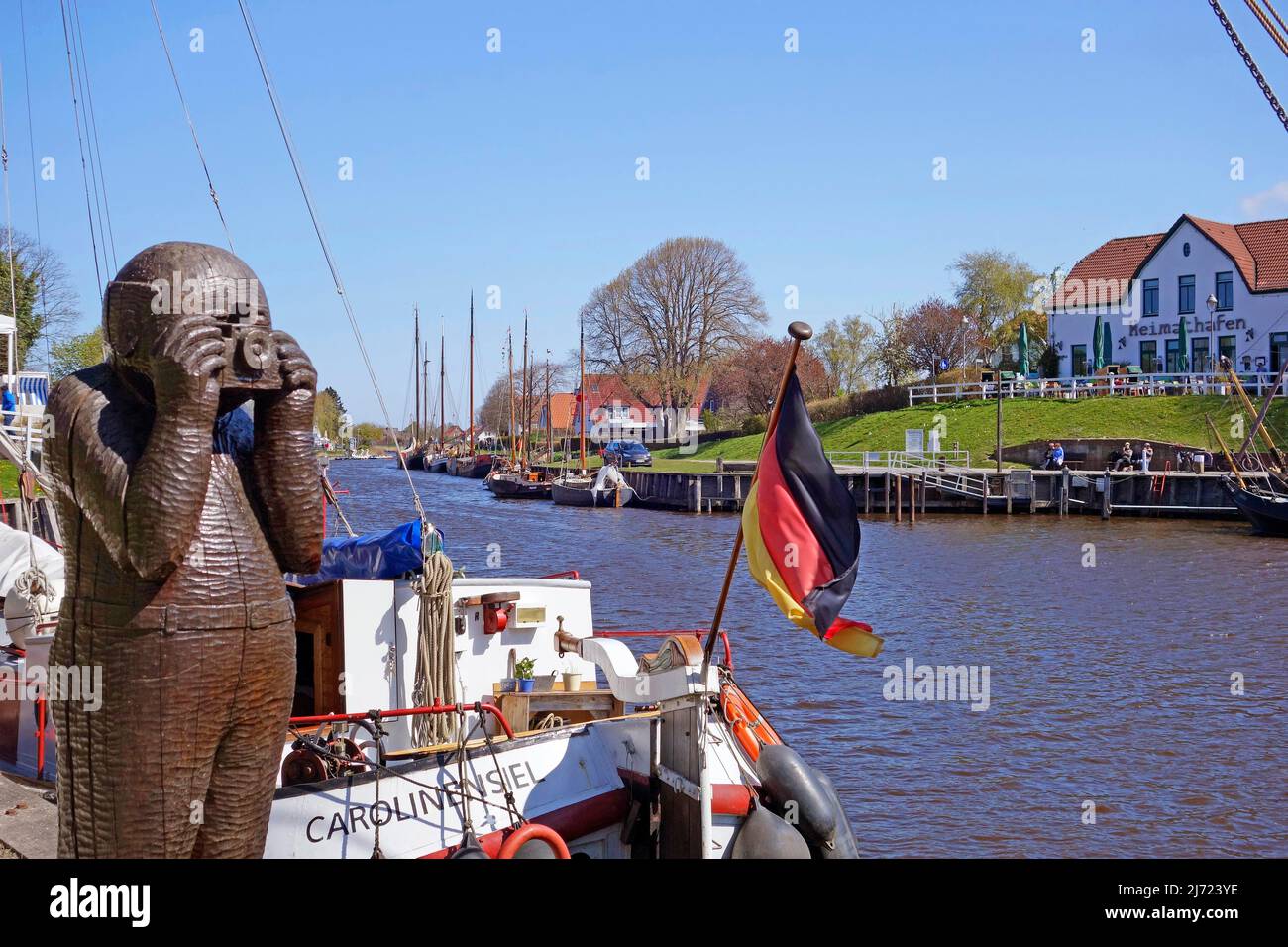 Skulptur, homo badensis, Kuenstler Wolfgang Wefer, Museumshafen ...