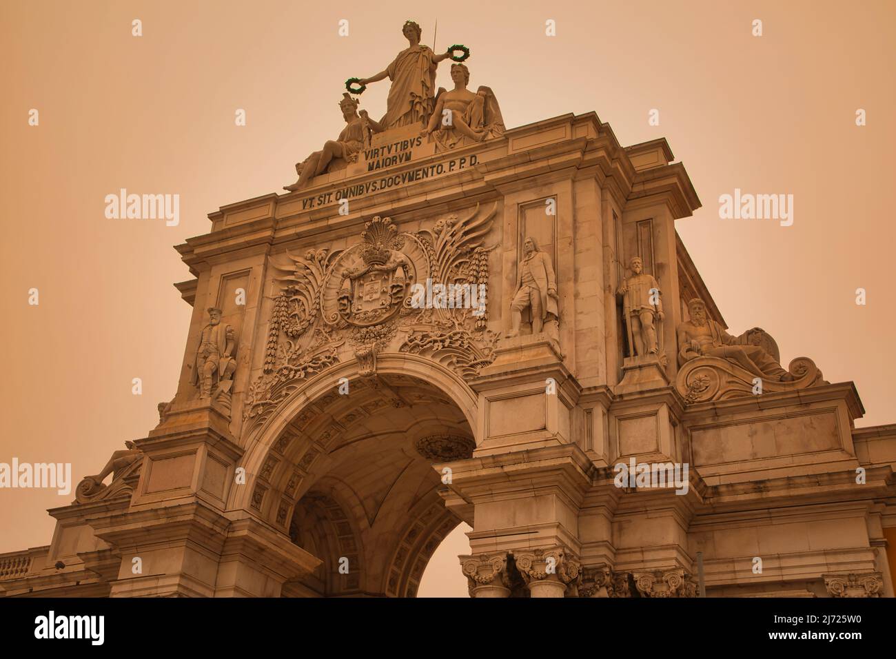 Arco da Rua Augusta Stock Photo - Alamy