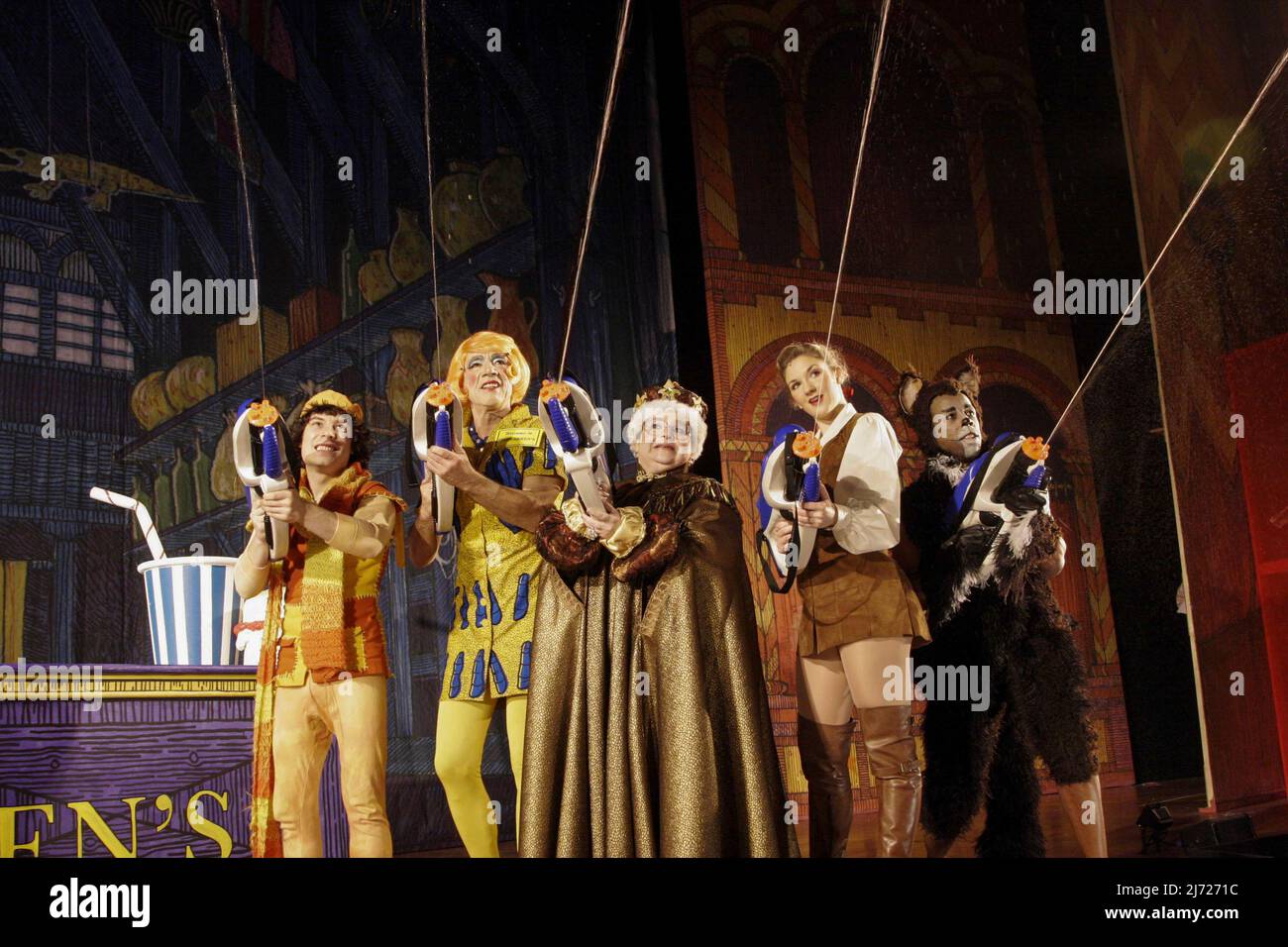 l-r: Danny Worters (Totally Lazy Jack), Roger Lloyd Pack (Sarah the ...