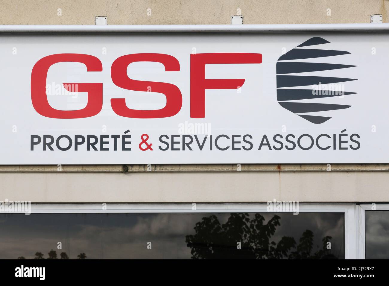 Home maintenance logo hi-res stock photography and images - Alamy