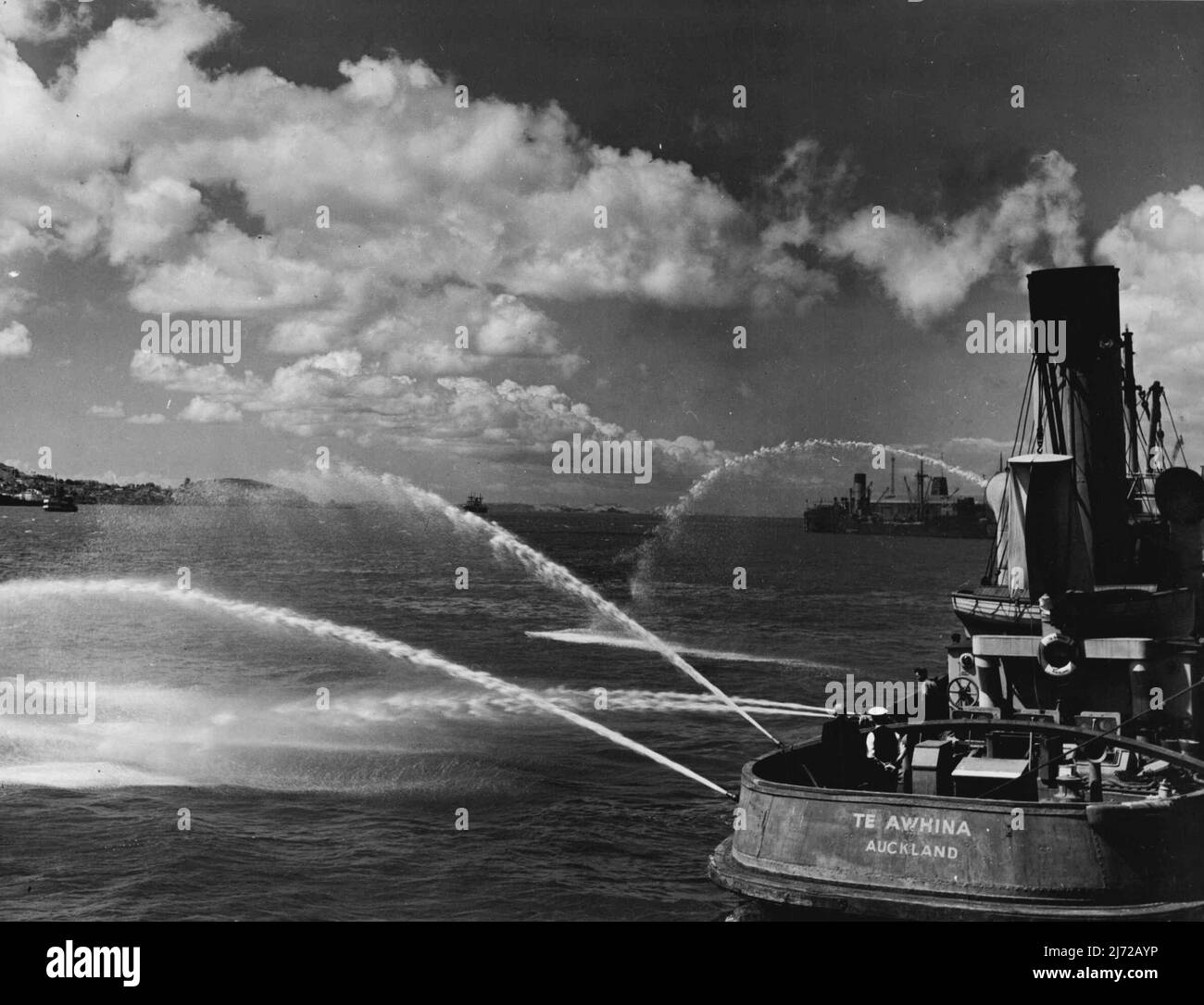 Ship sunk te awhina transport transportation tug tugs vintage hi-res ...