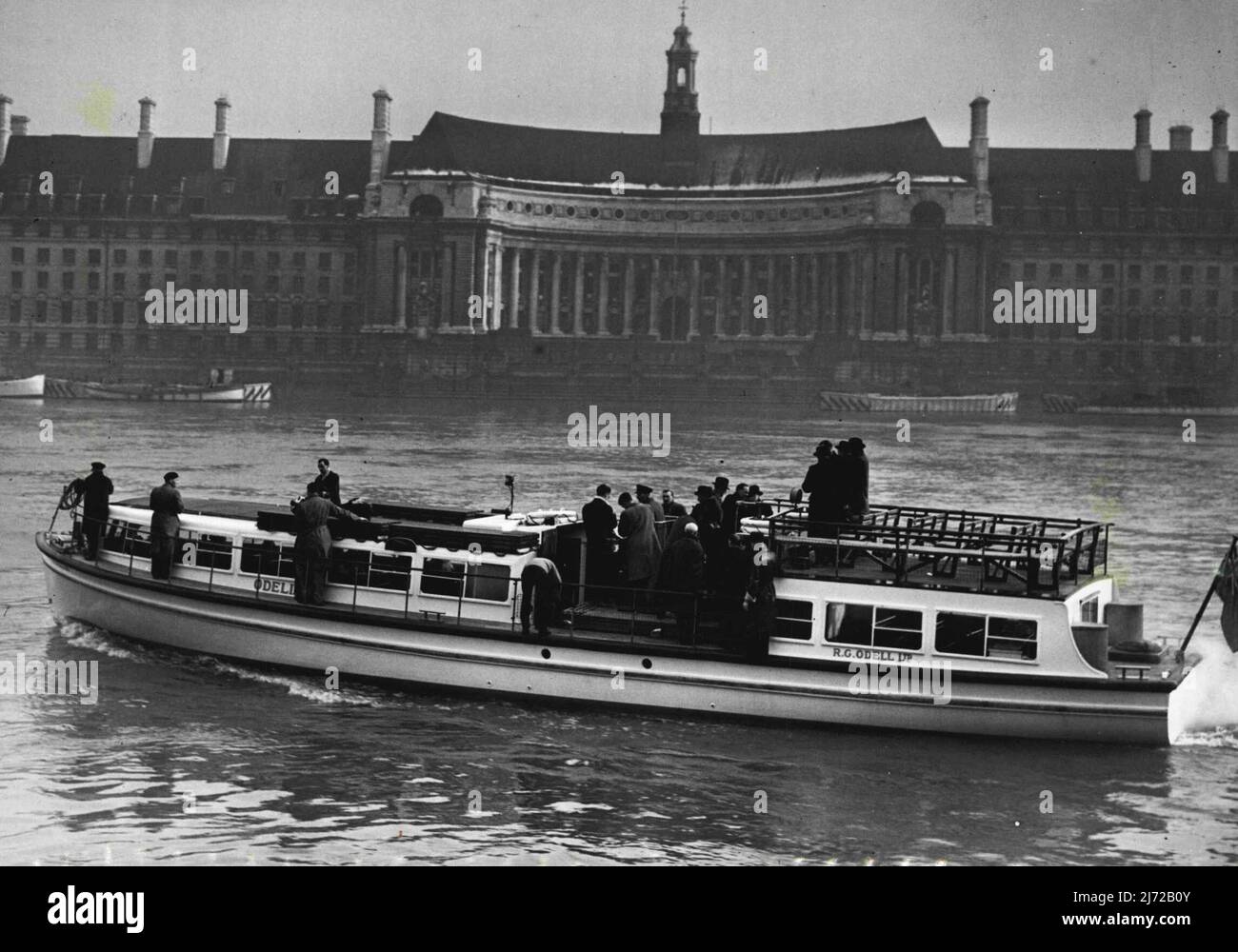 "Water Buses" On The River Thames - The first of the new Thames "Water ...