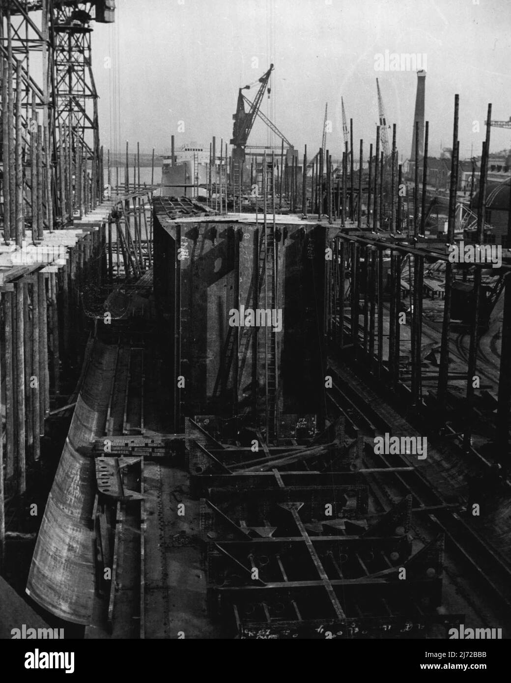 Longitudinal bulkheads hi-res stock photography and images - Alamy