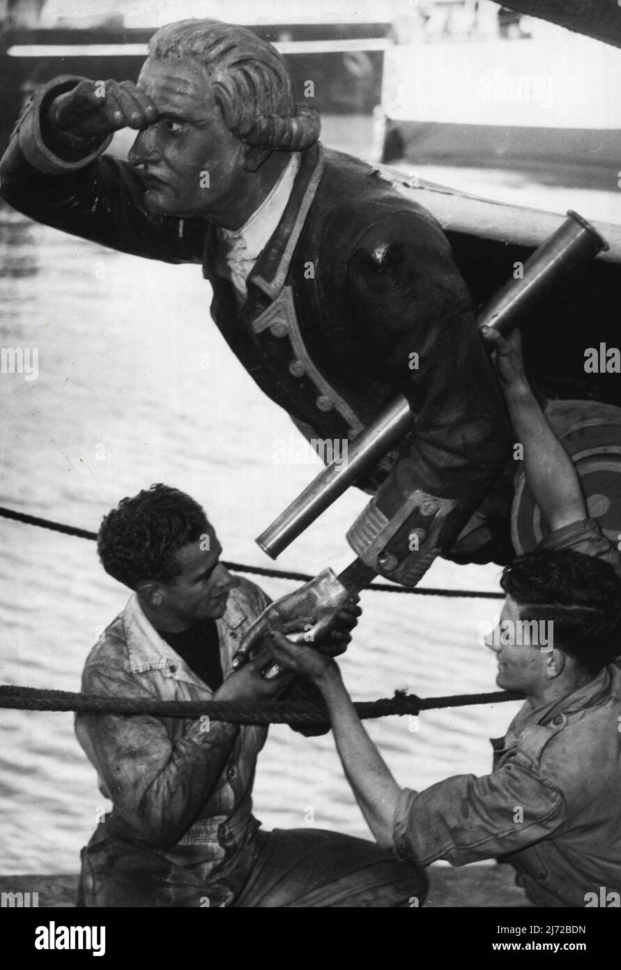 The pilot steamer "Captain Cook" is undergoing a route check-up at Mort ...