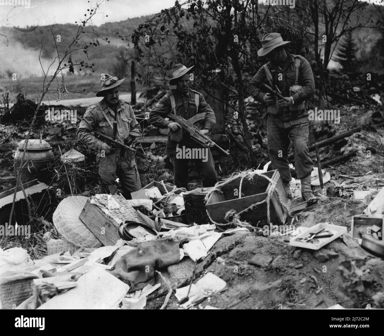 Australian soldiers magazine Black and White Stock Photos & Images - Alamy