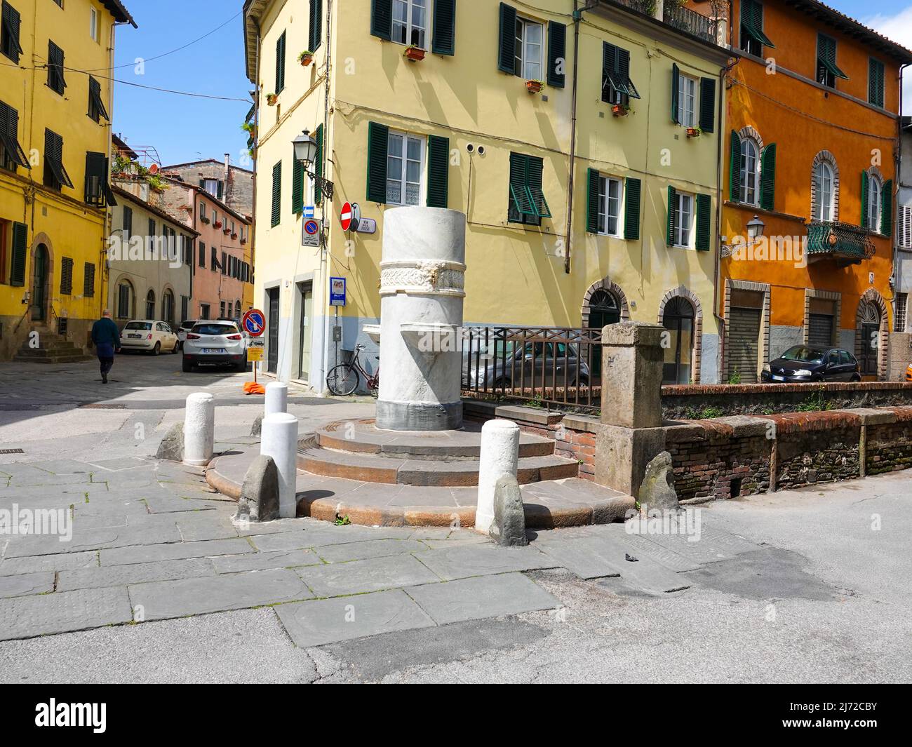 Fountain of fratta hi-res stock photography and images - Alamy