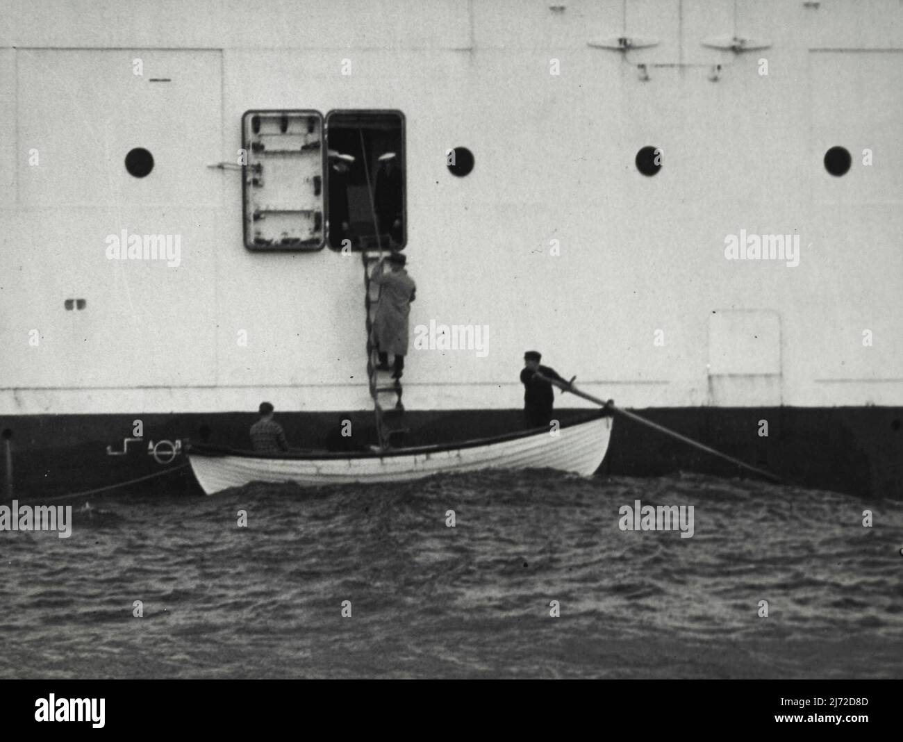 Capt. A. Brew (Pilot) ***** outside Head ***** Boat watching in Big sea ...