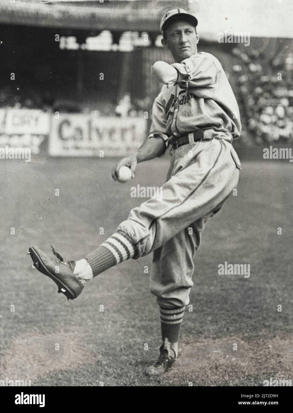 Historical one armed pitcher hi-res stock photography and images - Alamy