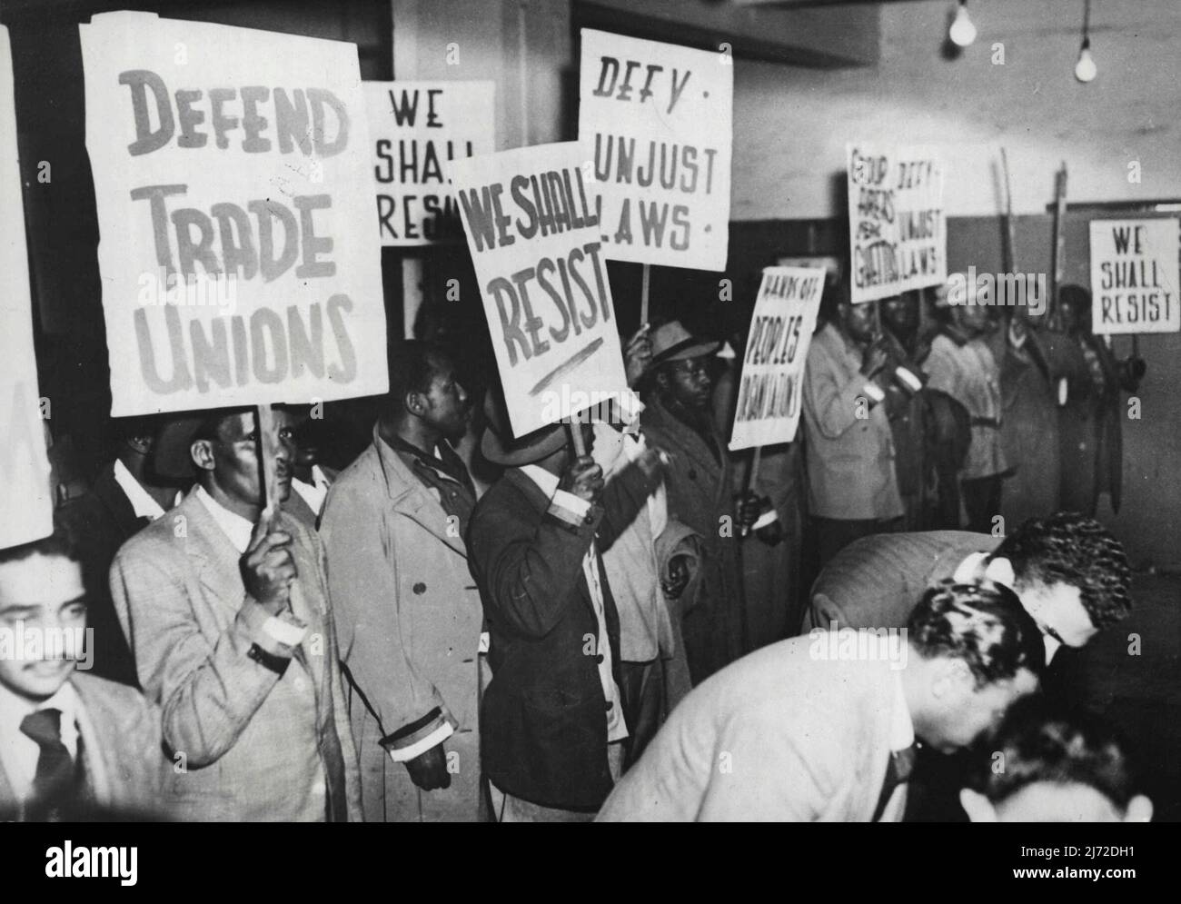 Non violence leader hi-res stock photography and images - Alamy