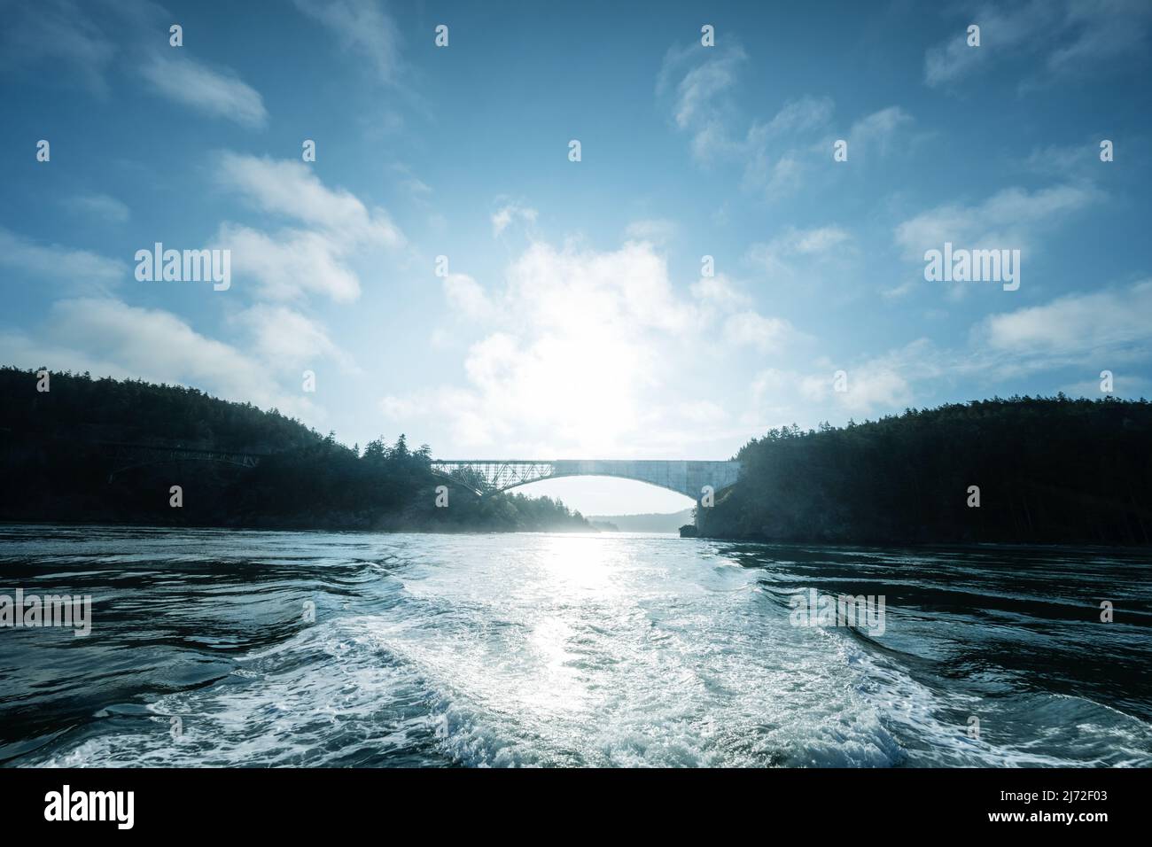 Pass of ocean clouds hi-res stock photography and images - Alamy