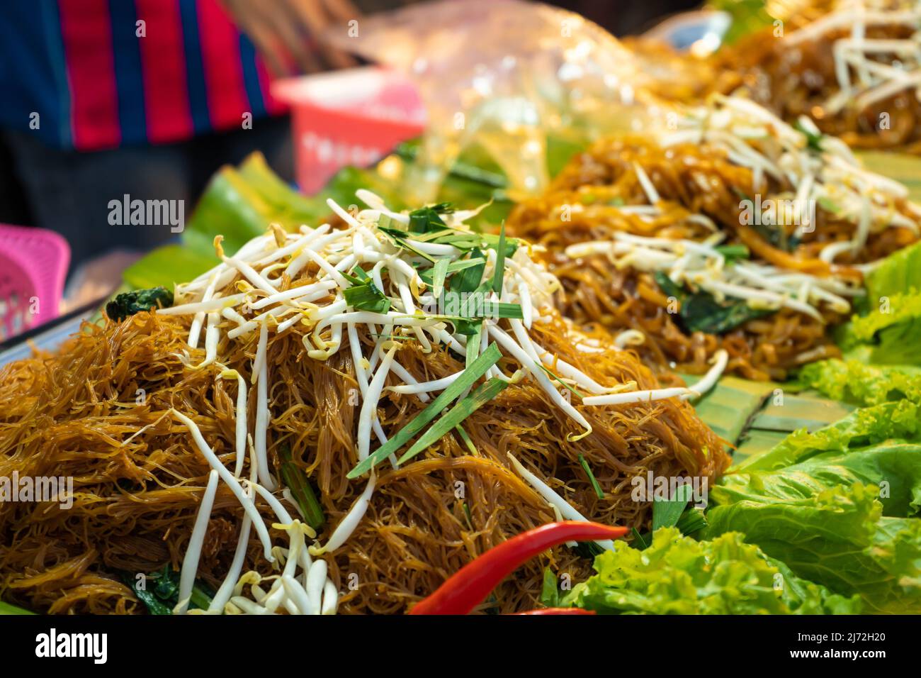Street food market in Asia. Noodle stall Stock Photo - Alamy