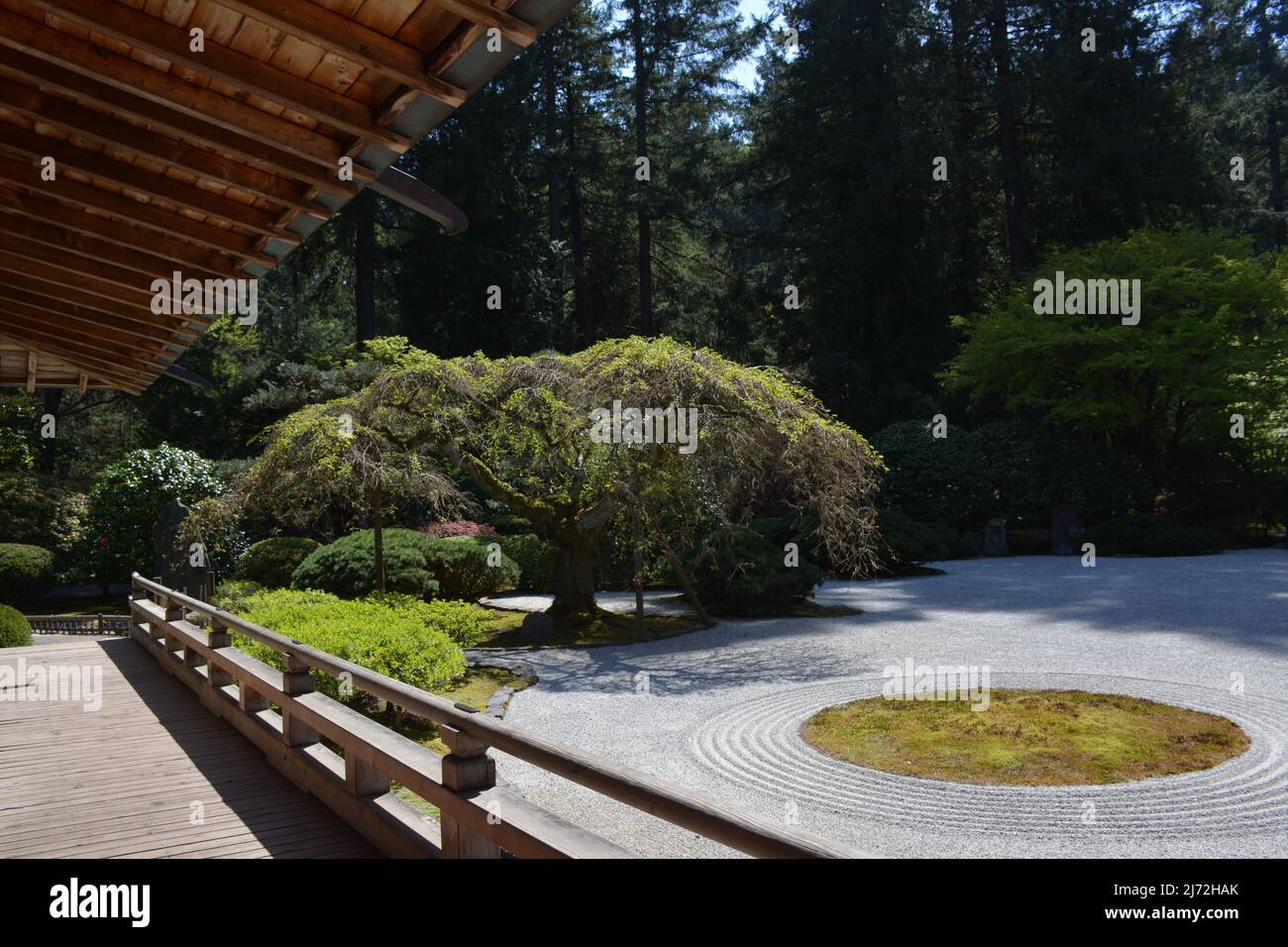 The Flat Garden and Pavilion Gallery at the Portland Japanese Garden in ...