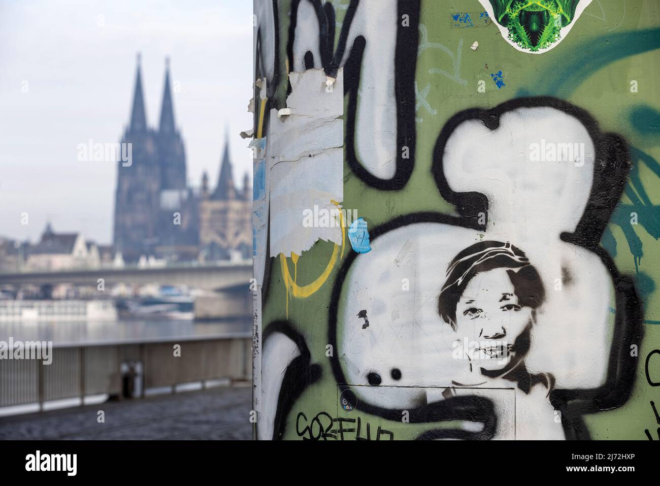 Cologne Cathedral on city skyline on a bright spring day Stock Photo ...