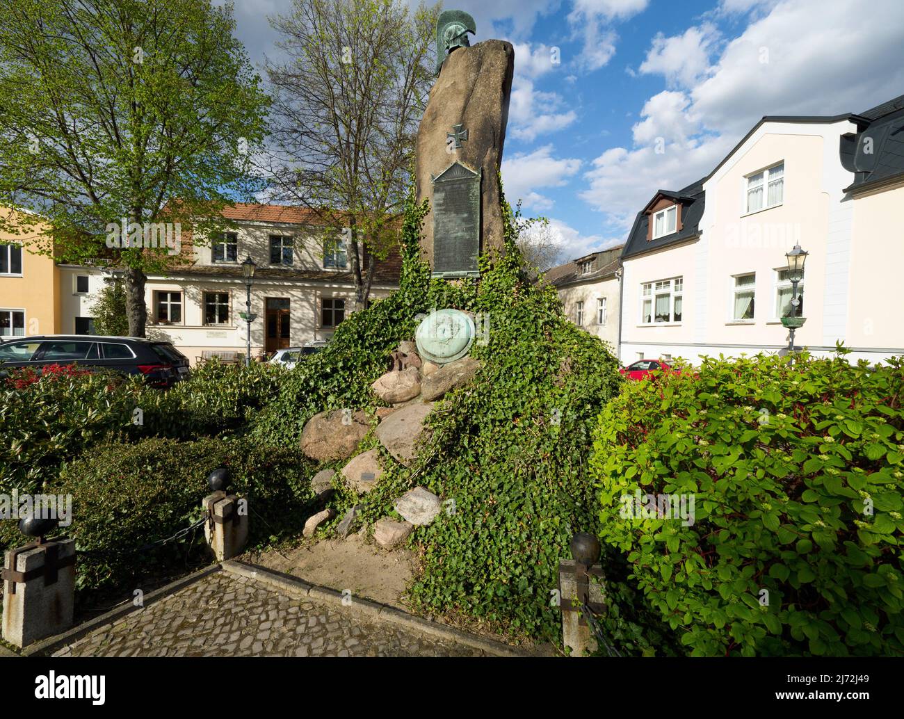 26 April 2022, Brandenburg, Teltow: The war memorial for the wars of ...