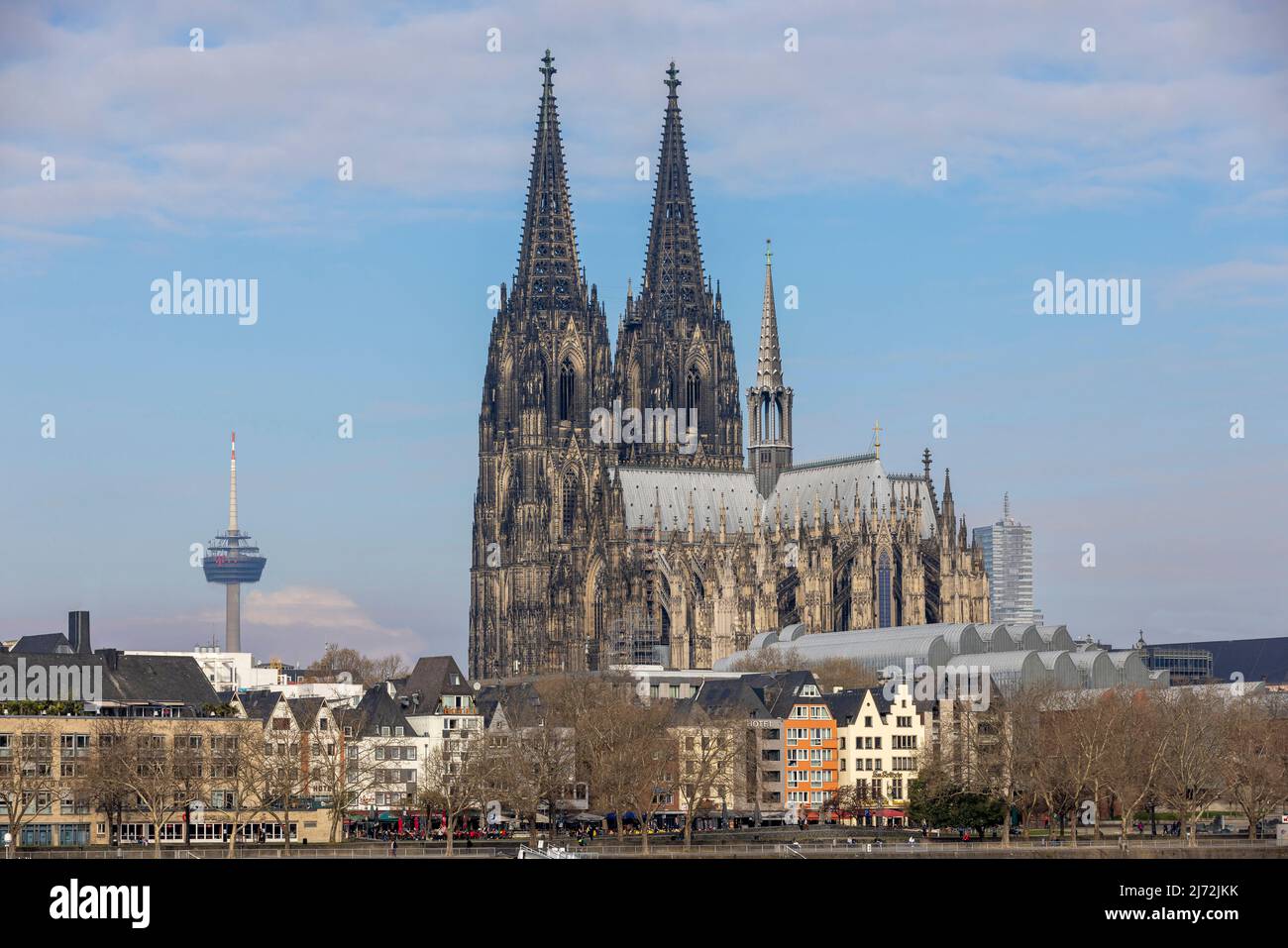 Cologne Cathedral on city skyline on a bright spring day Stock Photo ...