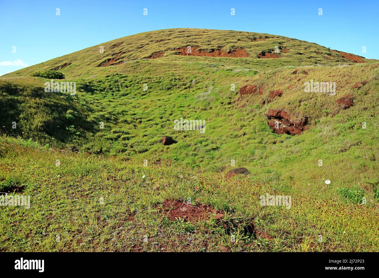 Puna Pau Volcano with Red Scoria Rock, a Historic Quarry of Moai ...