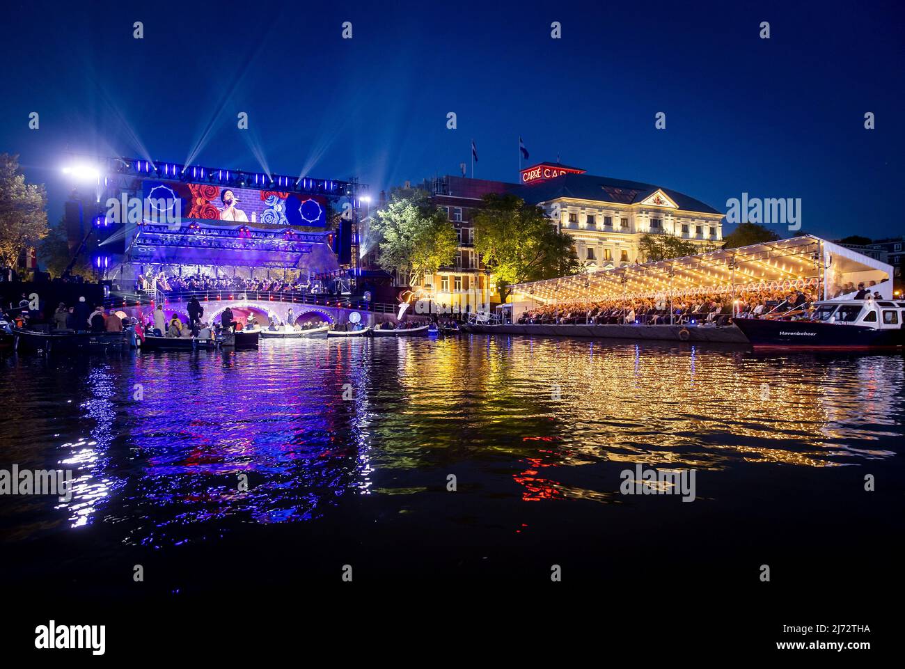 2022-05-05 21:48:12 AMSTERDAM - The 5 May concert on the Amstel in ...