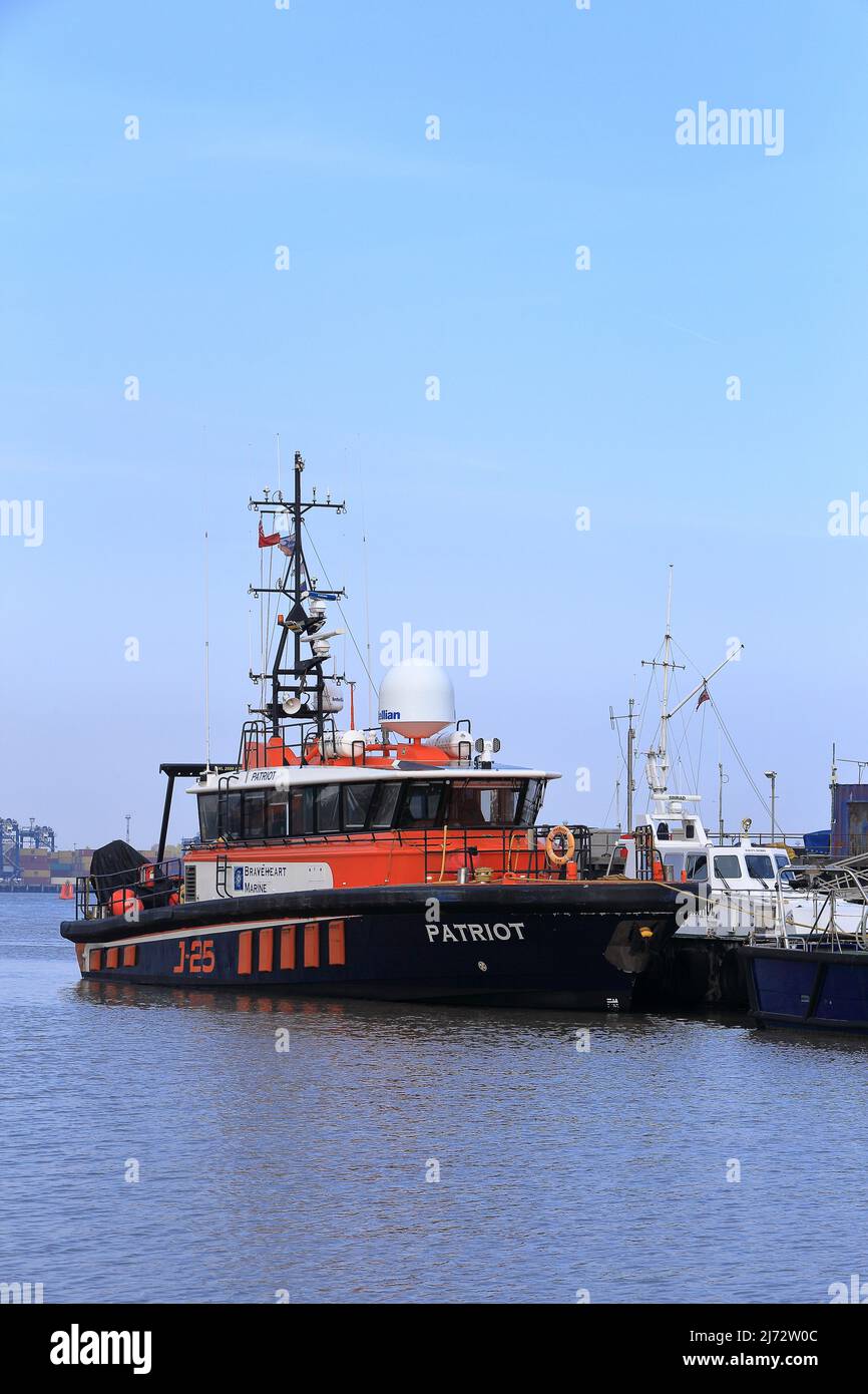 Noncombatant ship hi-res stock photography and images - Alamy