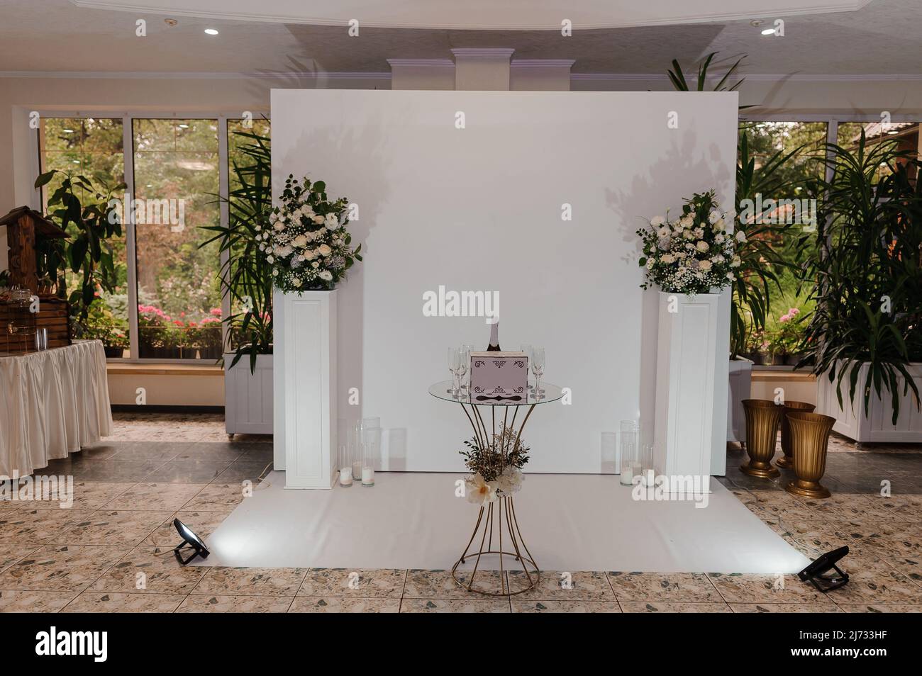 Wedding arch multi colored hi-res stock photography and images - Alamy