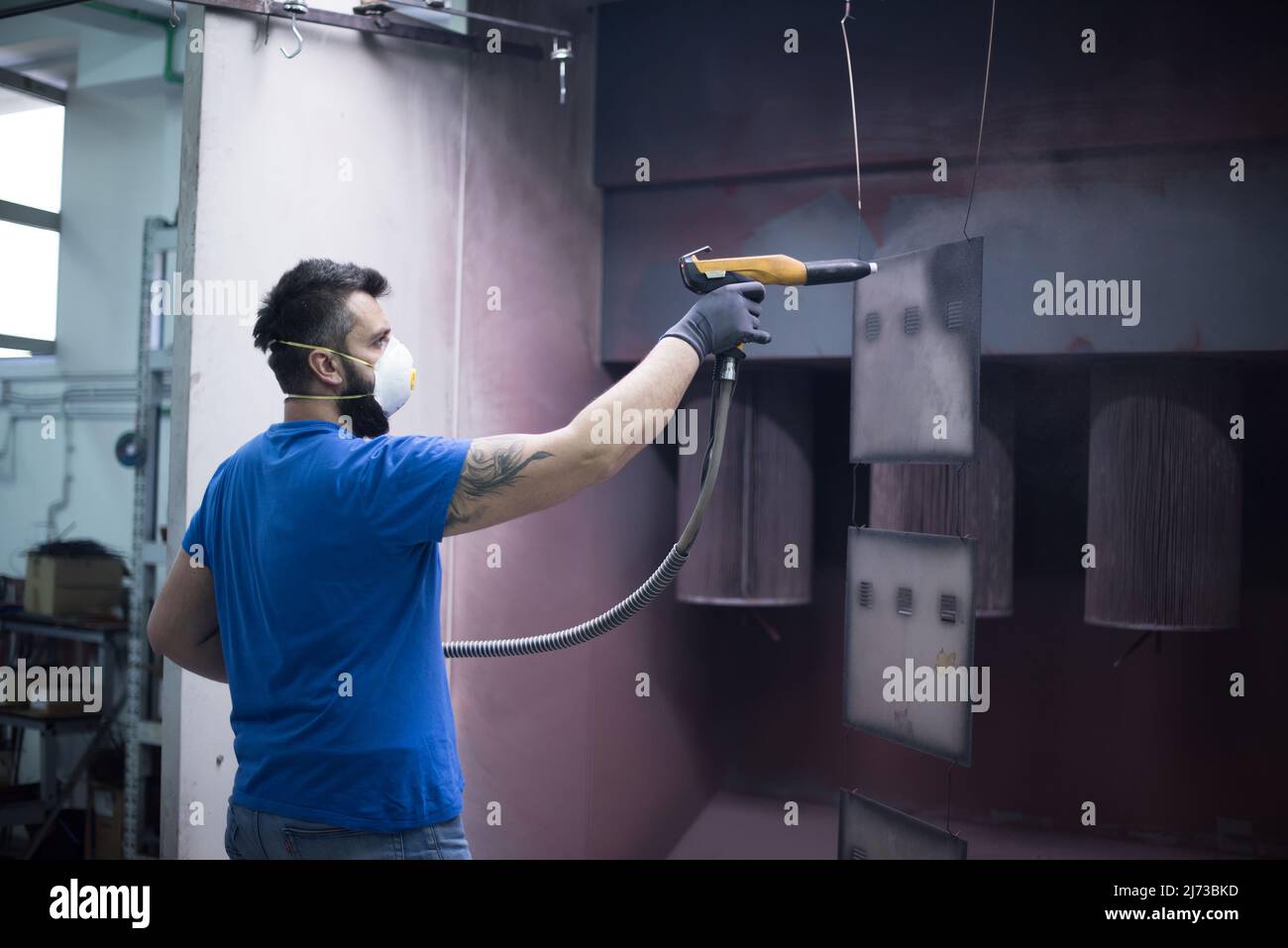Painting steel with spray gun hi-res stock photography and images - Alamy