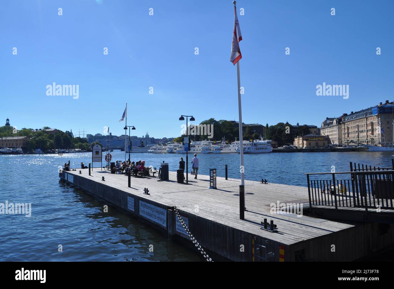 A modern pontoon style dock near Ostermalm waterfront in Stockholm ...
