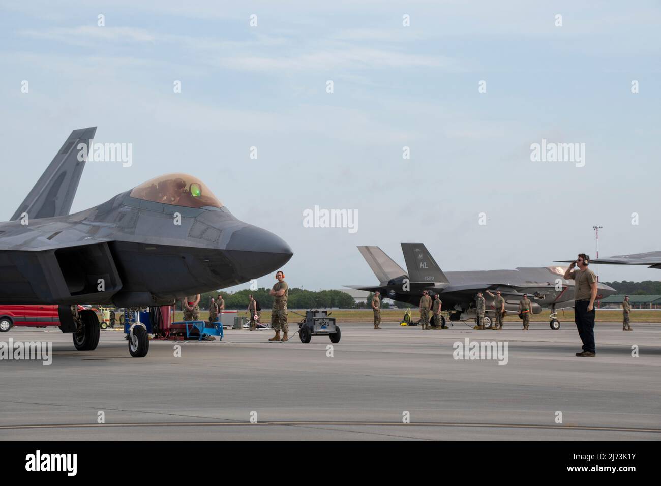A U.S. Air Force crew chief with the 192nd Fighter Wing, Virginia Air ...