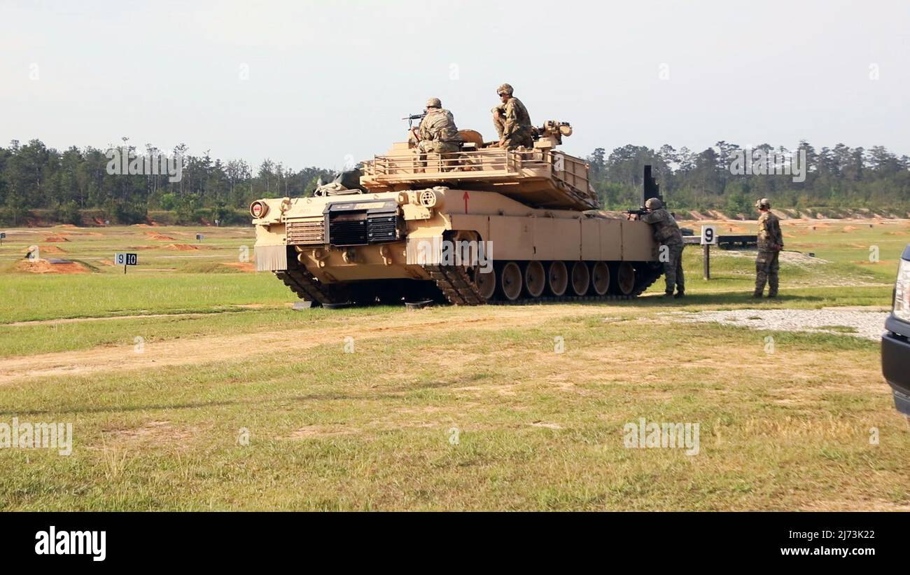 Soldiers assigned to 2nd Battalion, 69th Armor Regiment, 2nd Armored ...