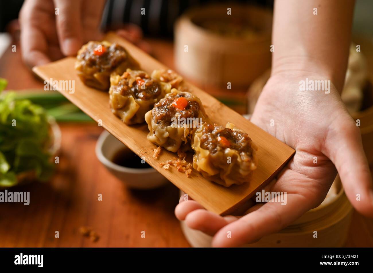 Traditional chinese dining table hi-res stock photography and images ...