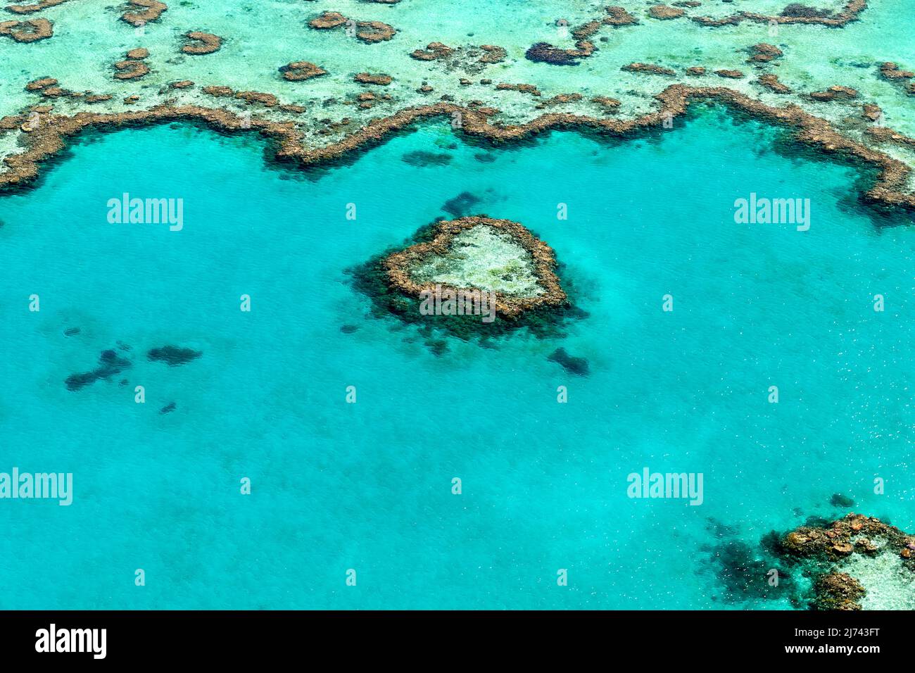 Map of the great barrier reef hi-res stock photography and images - Alamy