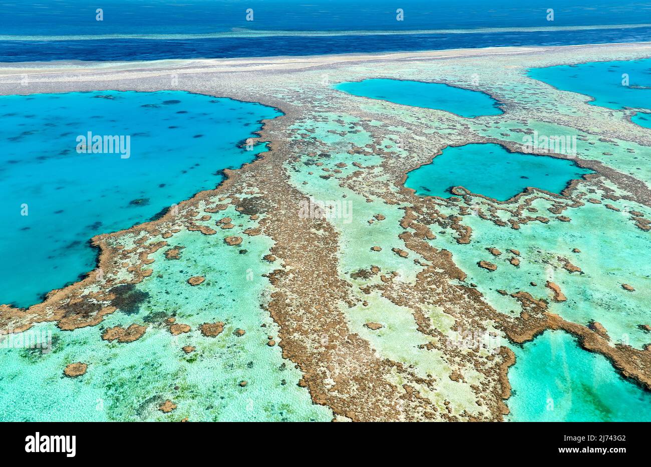 Birds eye view world map hi-res stock photography and images - Alamy