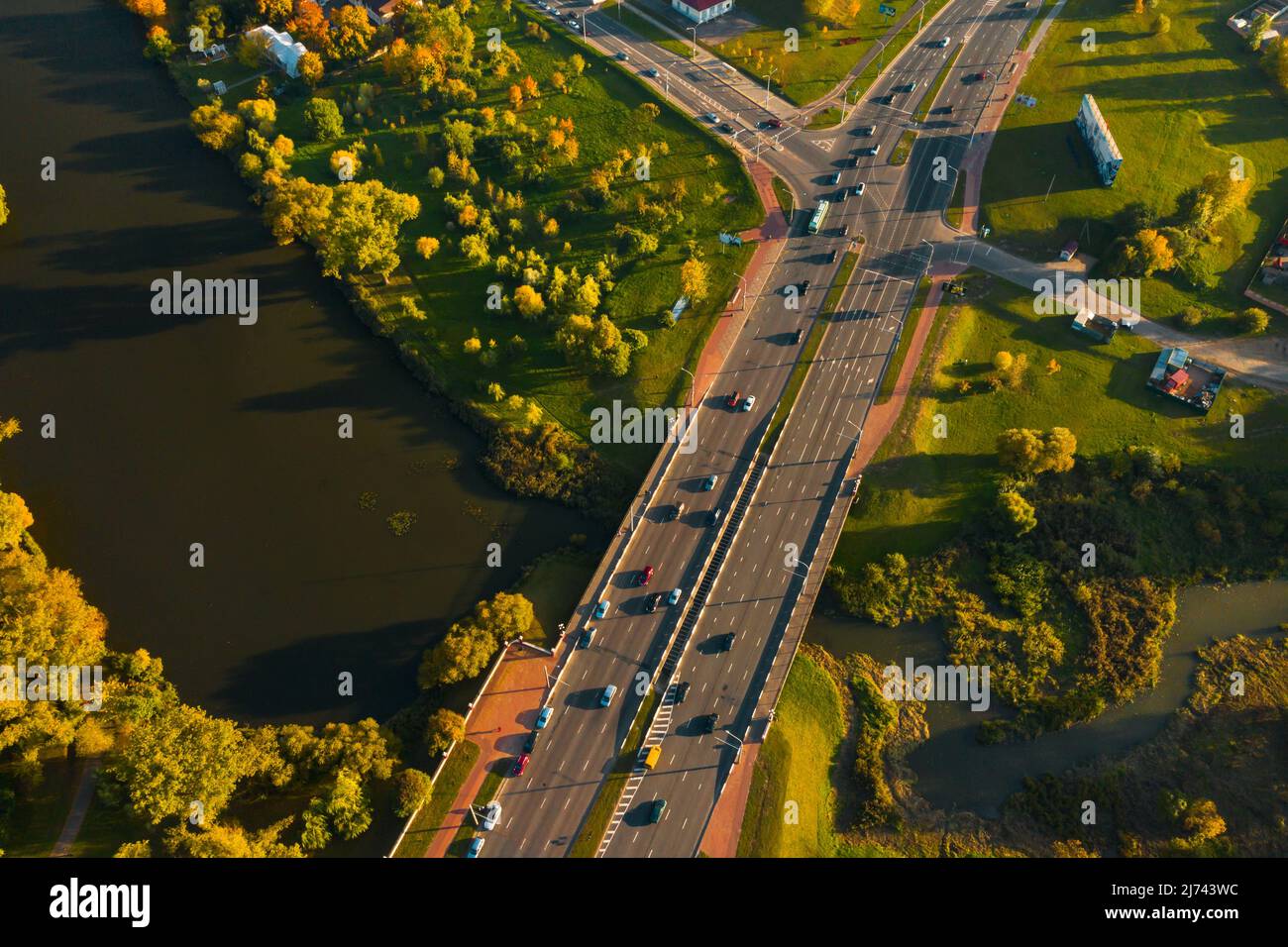 Highway view from height traffic hi-res stock photography and images ...