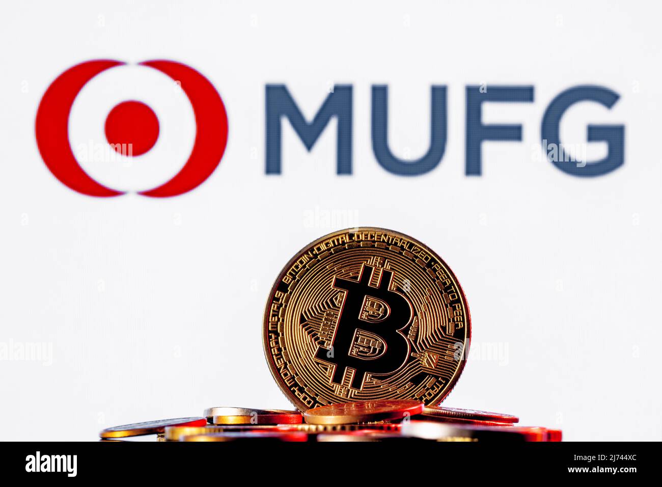 Digital currency group hi-res stock photography and images - Alamy