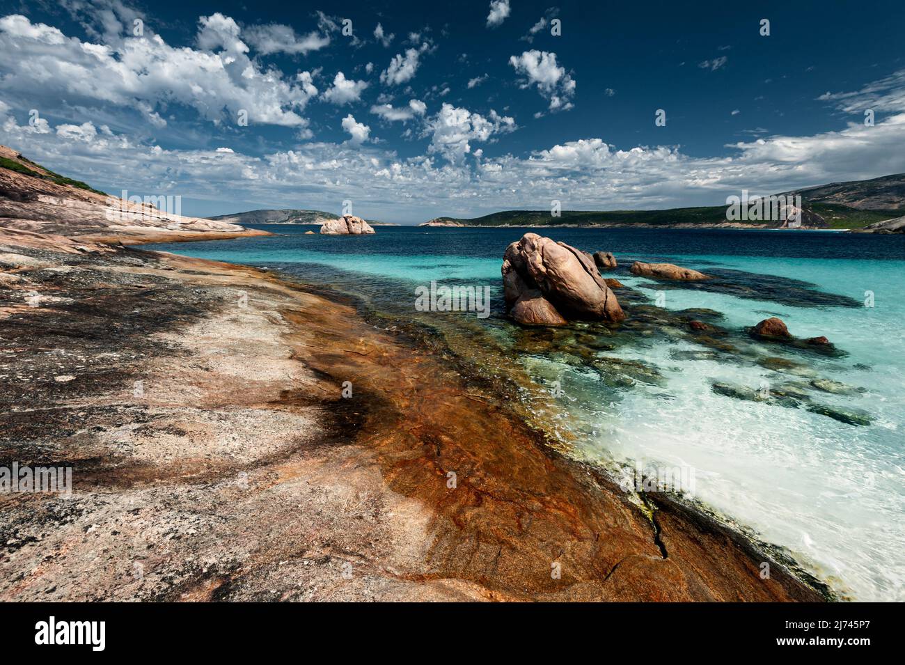 Peaceful beauty of Little Hellfire Bay in Cape Le Grand National Park ...