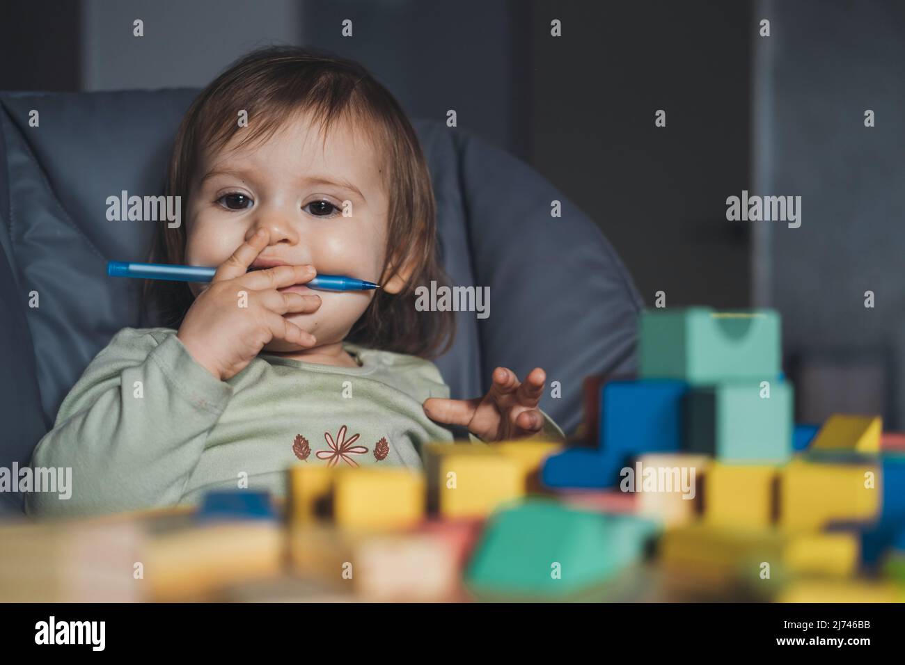 Child pencil mouth hi-res stock photography and images - Alamy