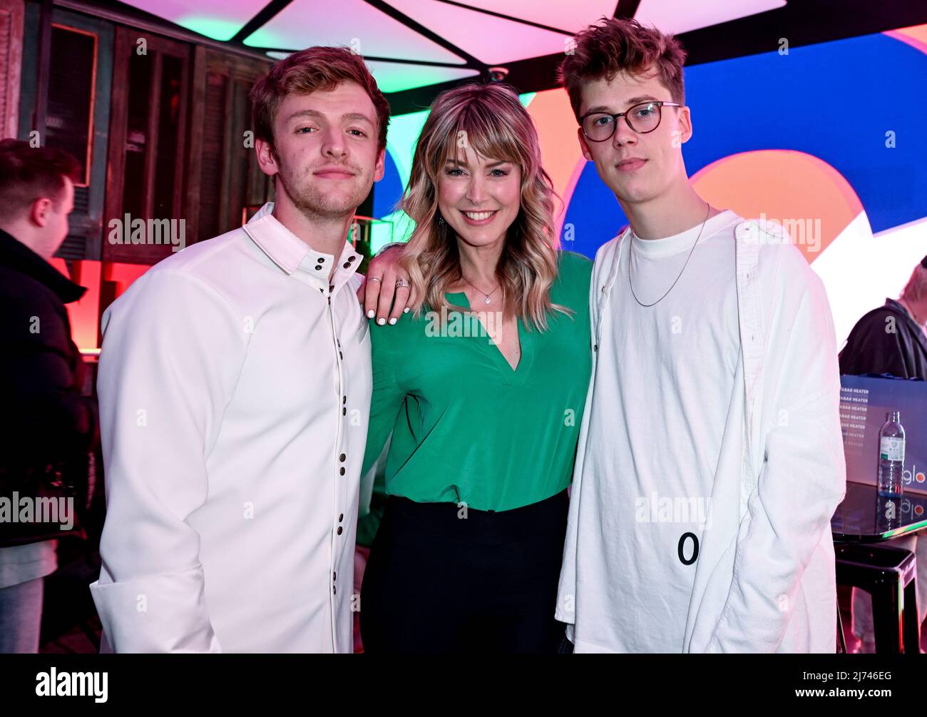 05 May 2022, Berlin: Actor Timur Bartels (l-r), actress Nina Ensmann ...