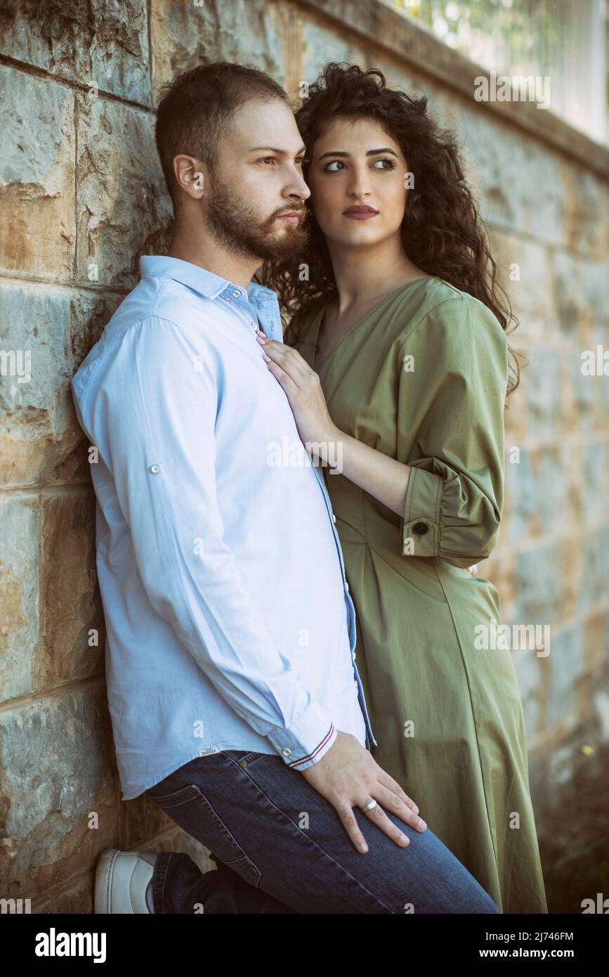 Couple standing outdoors hi-res stock photography and images - Alamy