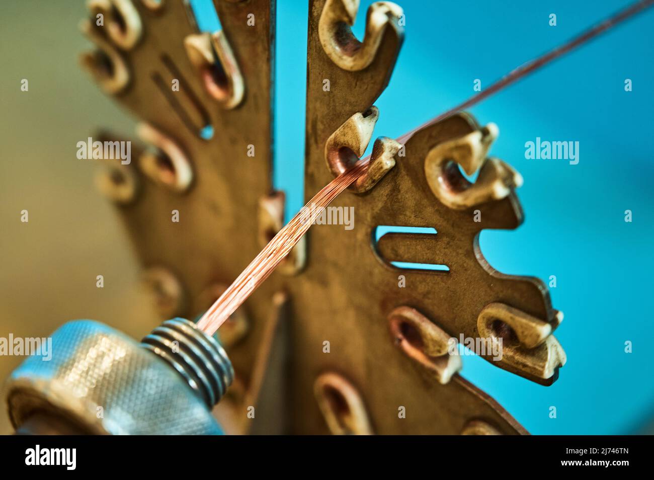 Wire drawing workshop hi-res stock photography and images - Alamy