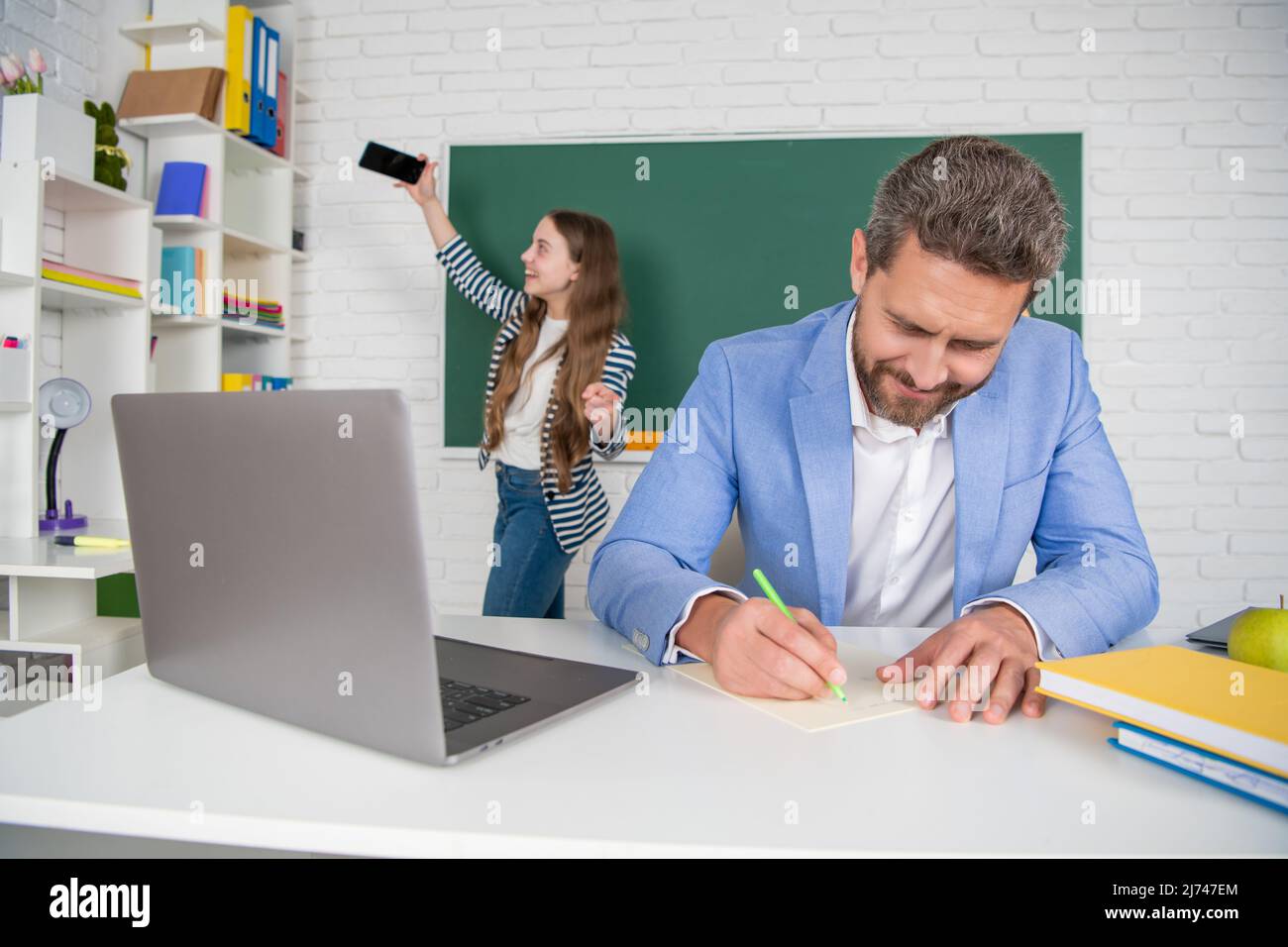 Video making in classroom hi-res stock photography and images - Alamy